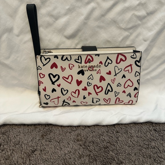 kate spade | Bags | Kate Spade Heart Pattern Wristlet Clutch Red Black ...